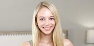 (2026) Lily Larimar Wiki/Bio, Age, Height, Weight